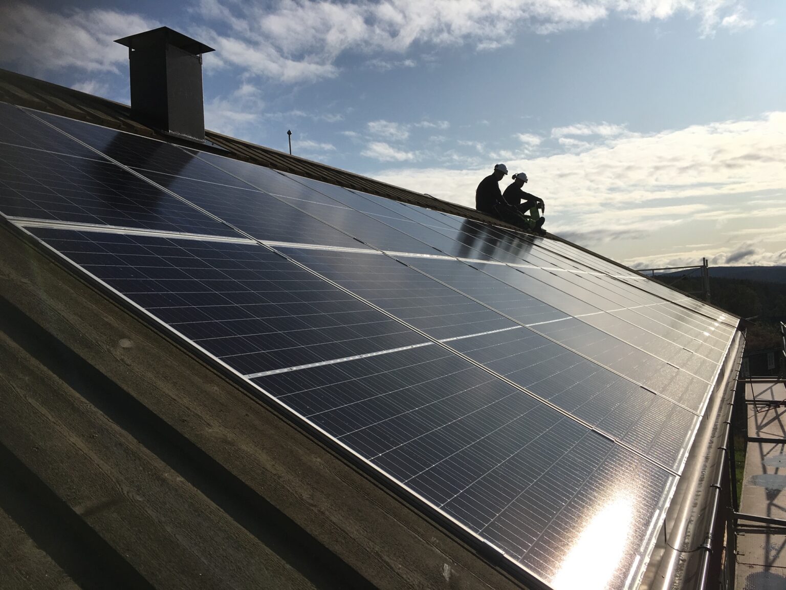 Enova reduserer støtten til solcelleanlegg - EnergiPluss